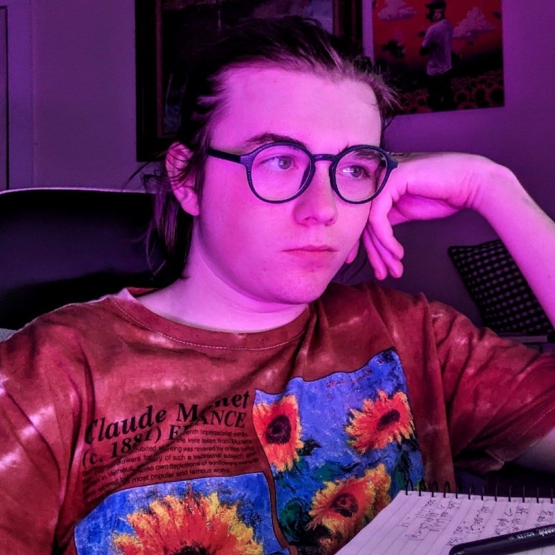 Robert (@iwait4rain) | Snapchat Stories, Spotlight & Lenses