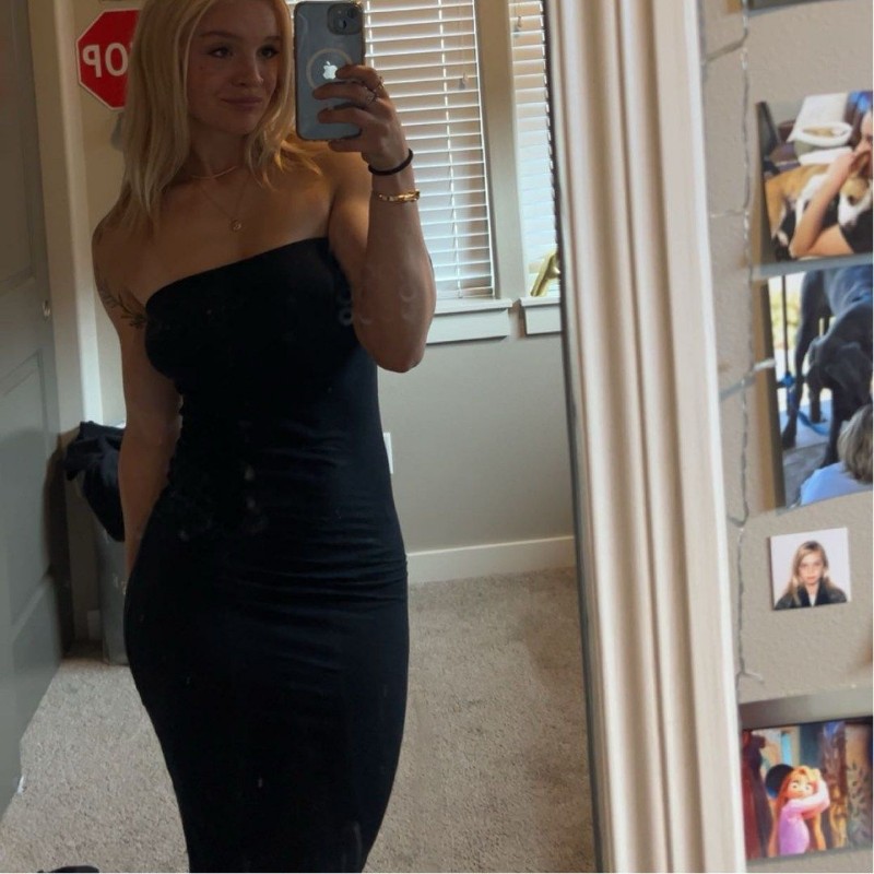 Izzy (@izzy.allen16) | Snapchat Stories, Spotlight & Lenses