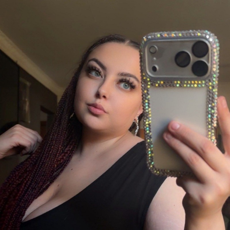 Kate (@izzygirl0397) | Snapchat Stories, Spotlight & Lenses