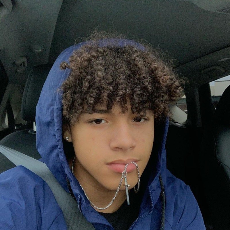 Jason（@j24604496） | Snapchatストーリー、スポットライト、レンズ