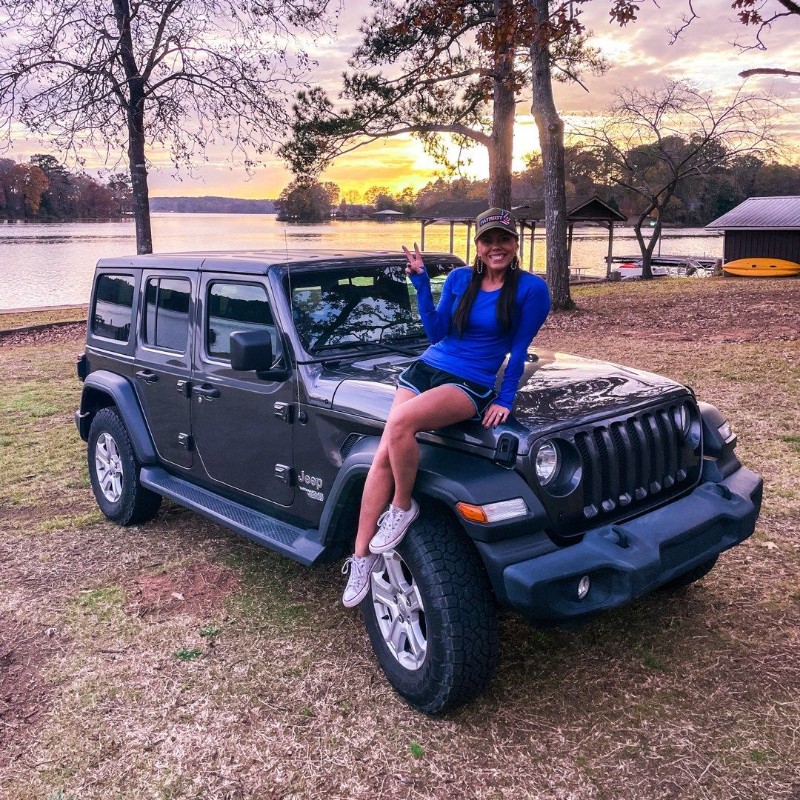 Jackie 🏽 Calvert (@jackiecalvert) | Snapchat Stories, Spotlight & Lenses