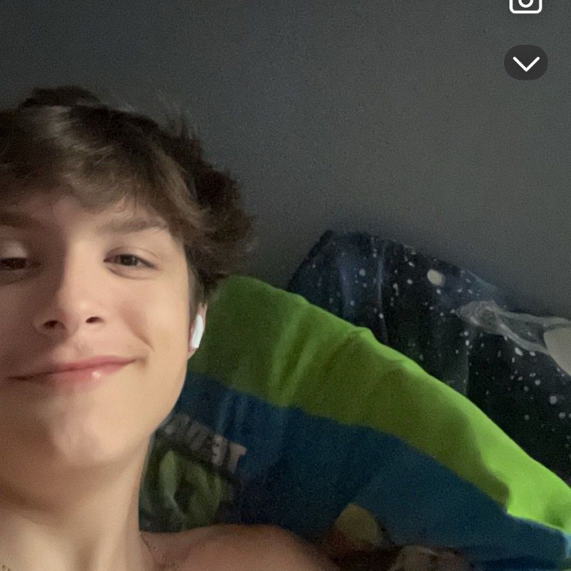Jacob (@jakeadcock30) | Snapchat Stories, Spotlight & Lenses