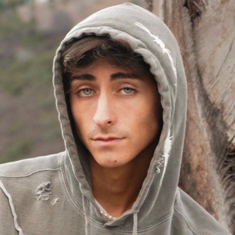 Jake Hayward (@jakehayward777) | Snapchat Stories, Spotlight and Lenses