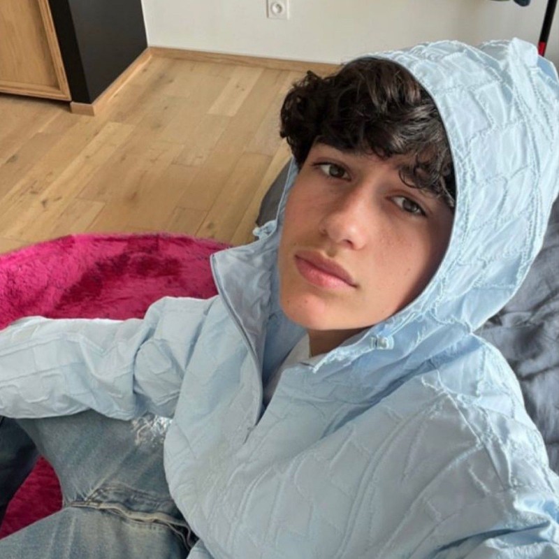james (@james_fzl) | Snapchat Stories, Spotlight & Lenses