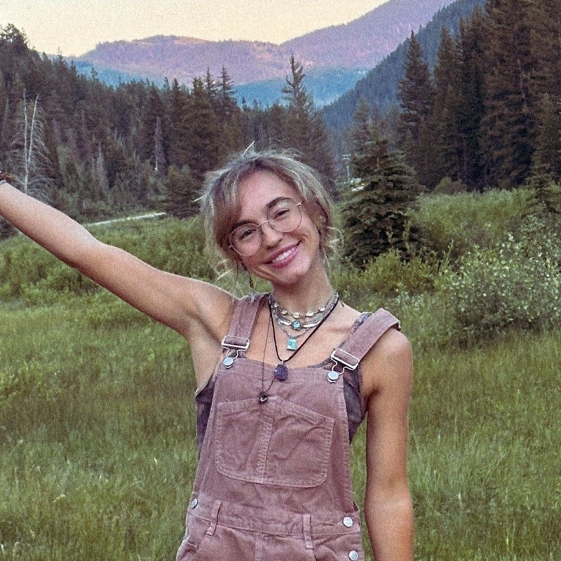 Jamie🌲🫎 (@jamieroadtrips) | Snapchat Stories, Spotlight & Lenses