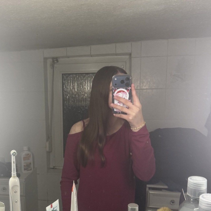 ꨄ𝒥𝒶𝓃𝒶ꨄ 𝒩𝓎𝒶 (@jananya_dulle) | Snapchat Stories, Spotlight & Lenses