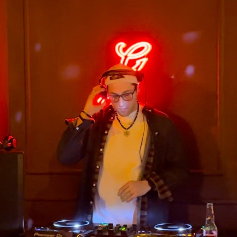 Jared Glassman (@jaredglass) | Snapchat Stories, Spotlight & Lenses