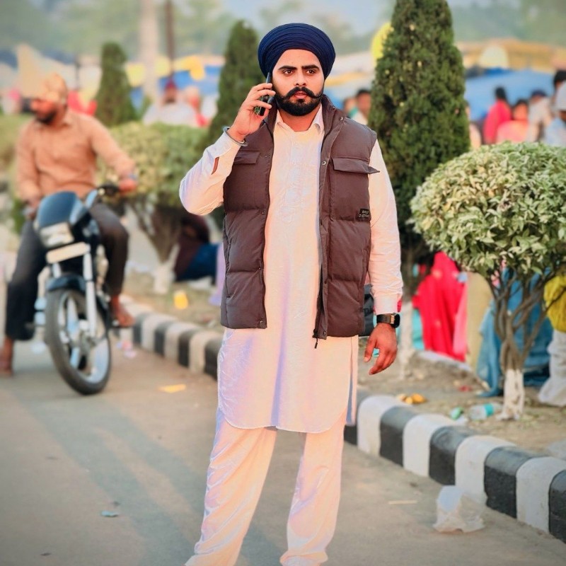 Jaskaran Gidda📿 (@jaskaran_gidda) | Snapchat Stories, Spotlight & Lenses