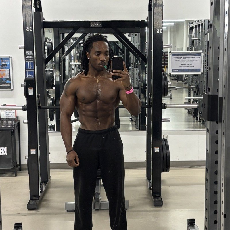 Sazzy Swole (@jason_dray) | Snapchat Stories, Spotlight & Lenses