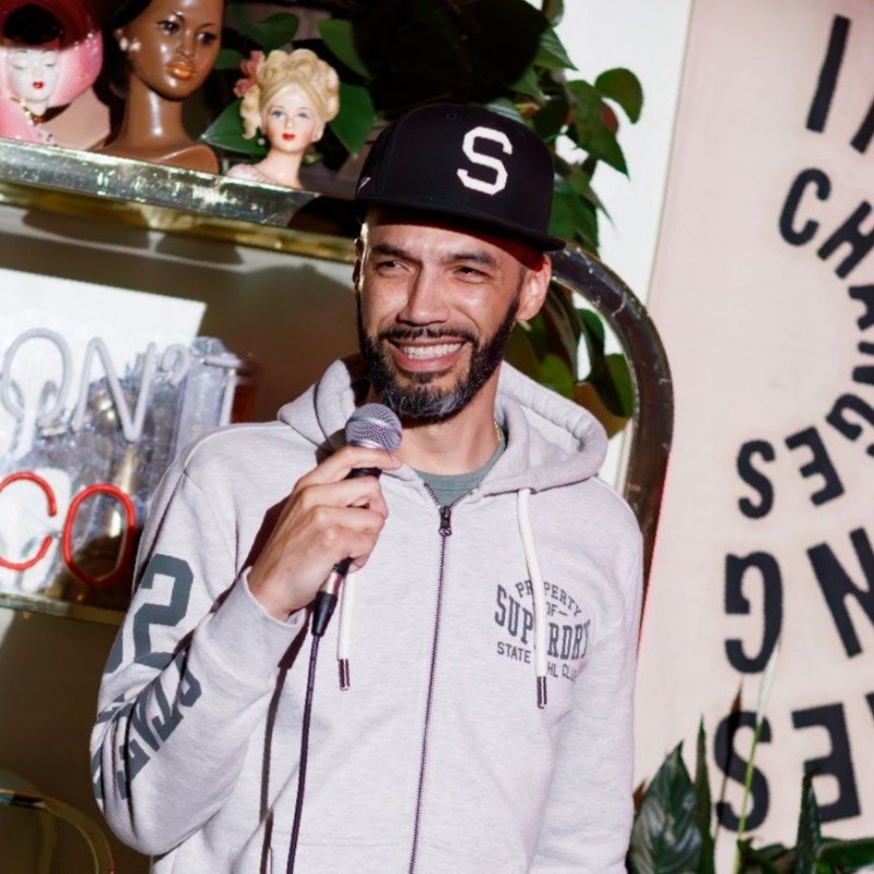 Jason Banks (@jasonbankscomic) | Snapchat Stories, Spotlight & Lenses