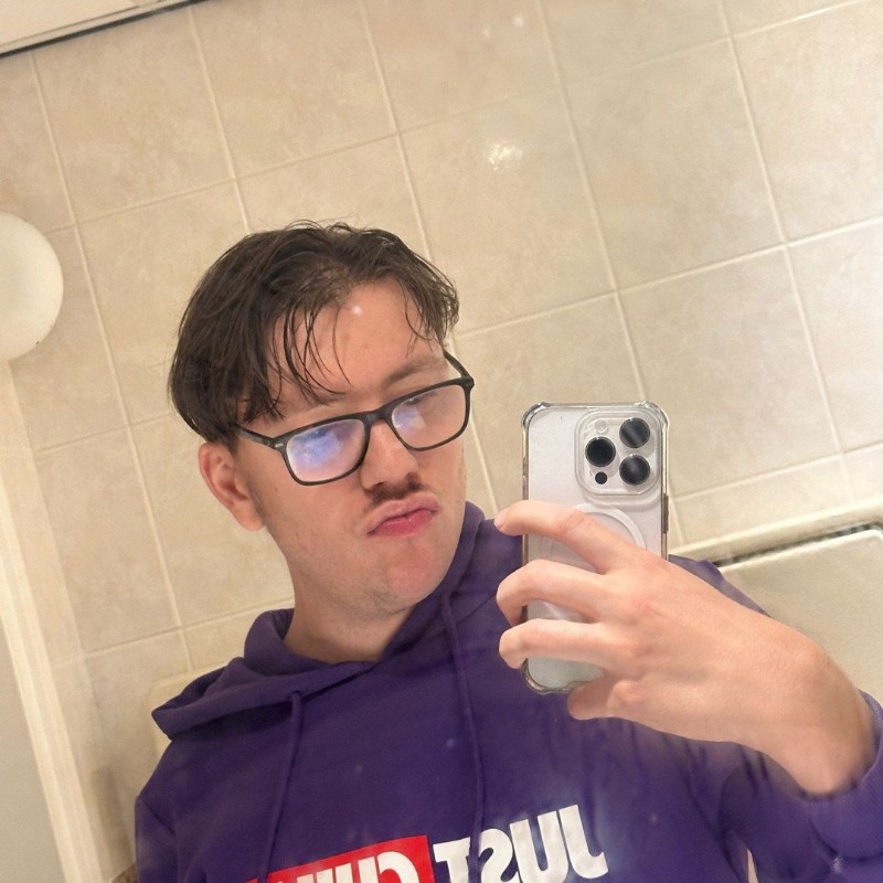 jason ️🔴 (@jasonvdoetelaar) | Snapchat Stories, Spotlight & Lenses