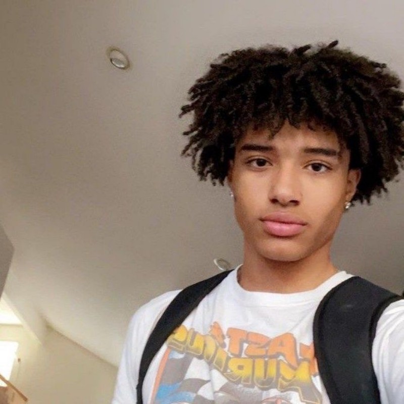 Jay Barton (@jay.barton) | Snapchat Stories, Spotlight & Lenses