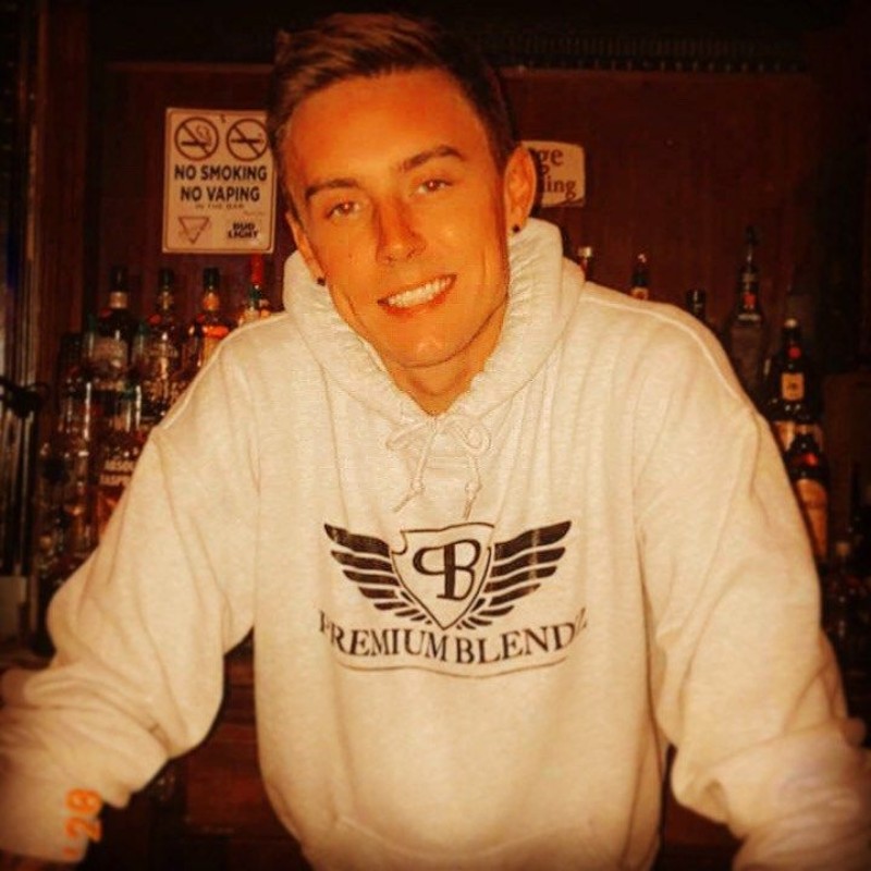 JayLongggg🇬🇧(@jay_long) | สตอรี่ Snapchat ตลอดจน Spotlight และเลนส์