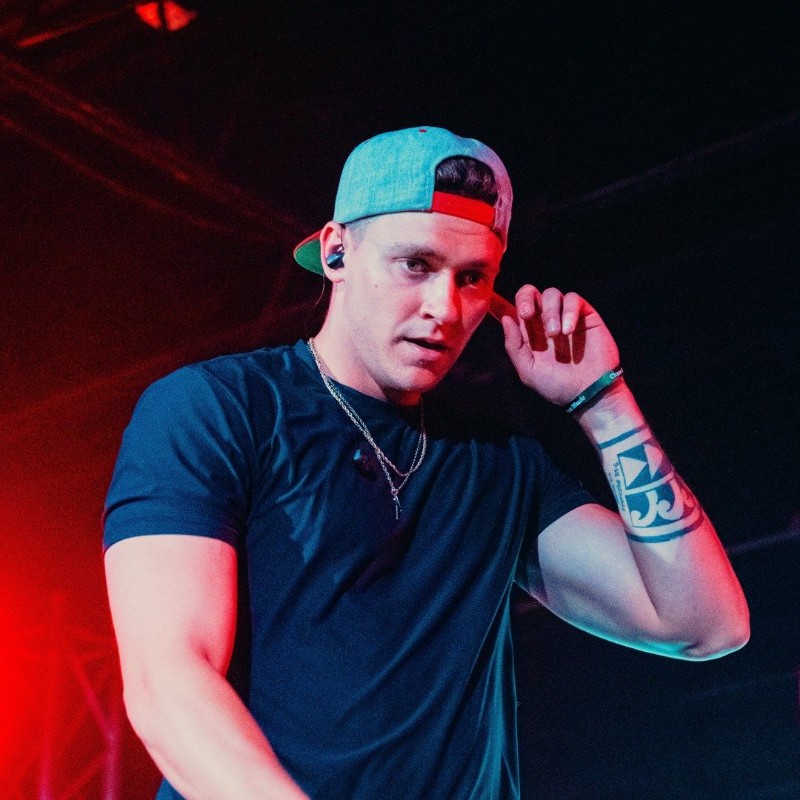 JayBenz🎶 (@jaybenzmusic) | Snapchat Stories, Spotlight & Lenses