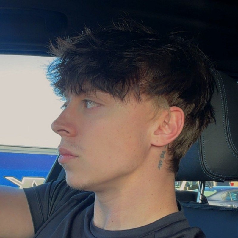 Jay Chapin (@jaychapn) | Snapchat Stories, Spotlight & Lenses