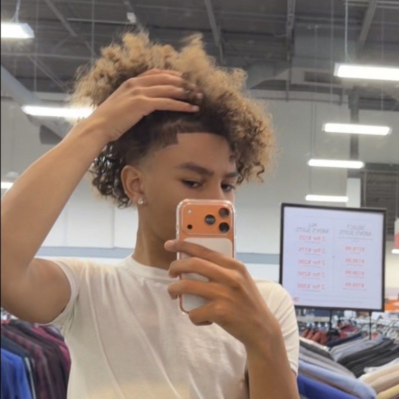 Jay 🦈 (@jayegottiii) | Snapchat Stories, Spotlight & Lenses