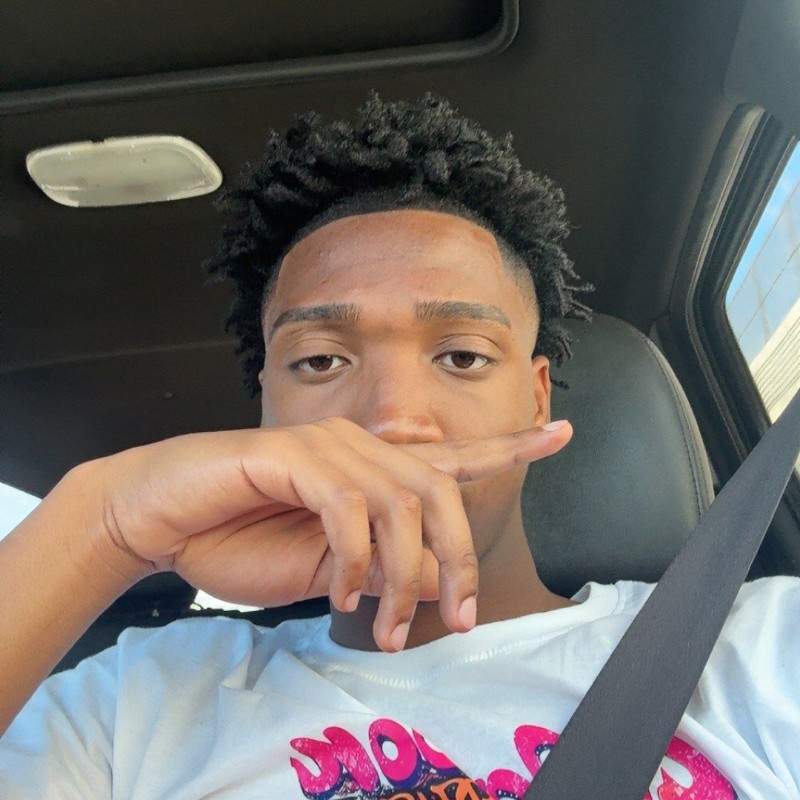 Babyfaceaj (@jaysmooth.321) | Snapchat Stories, Spotlight & Lenses