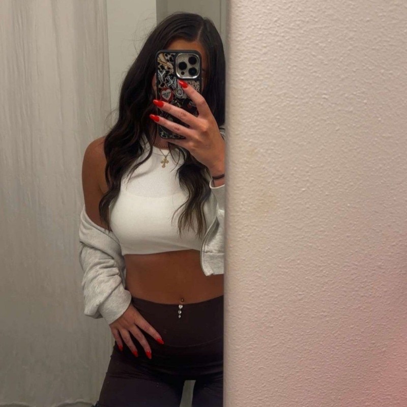 Jenna (@jennaaa4) | Snapchat Stories, Spotlight & Lenses