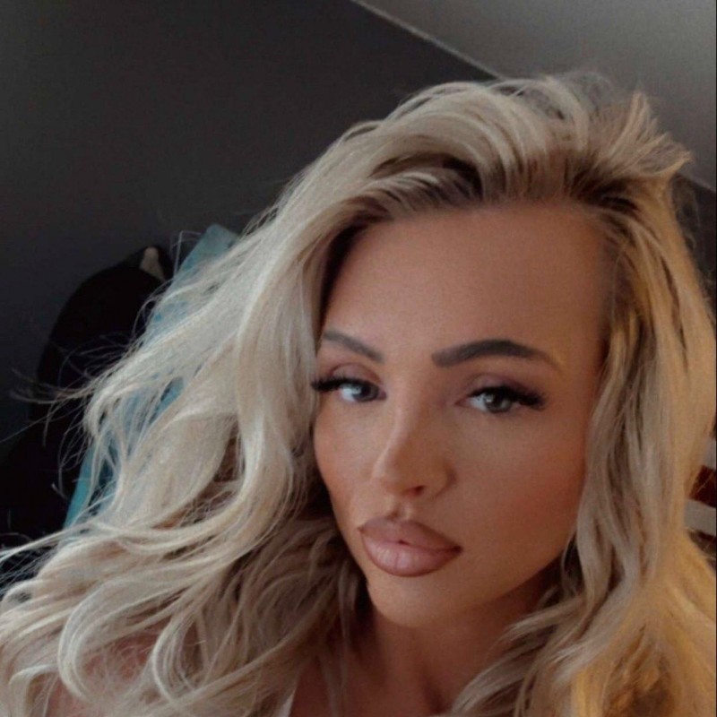 Jenna Coe (@jennacoe23) | Snapchat Stories, Spotlight & Lenses