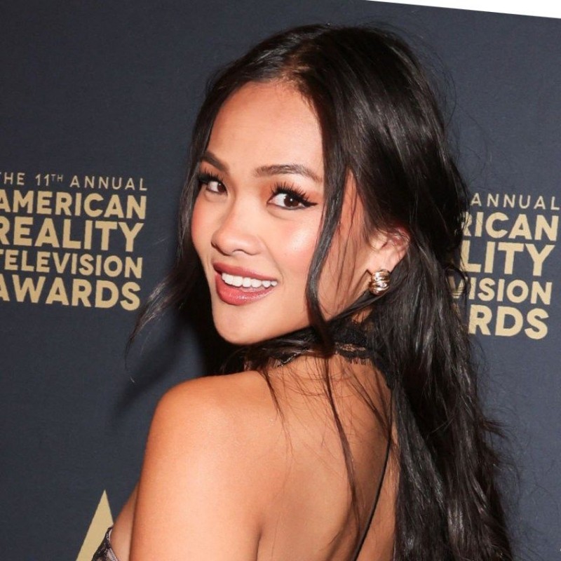 Jenn Tran (@jennifertrannx) | Snapchat Stories, Spotlight & Lenses