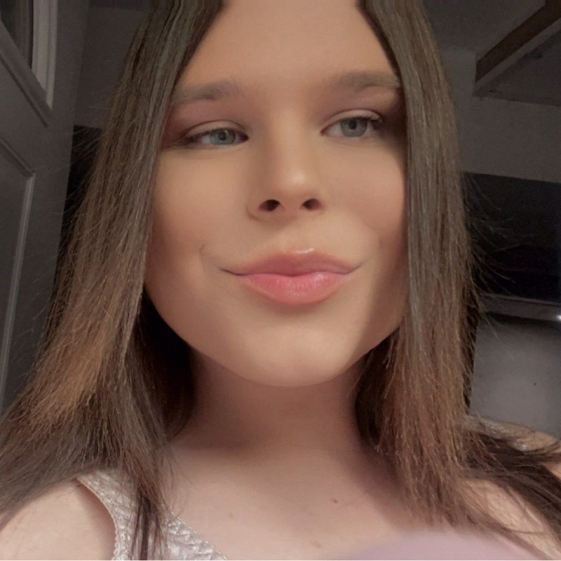 Jenna (@jennsarahh) | Snapchat Stories, Spotlight & Lenses