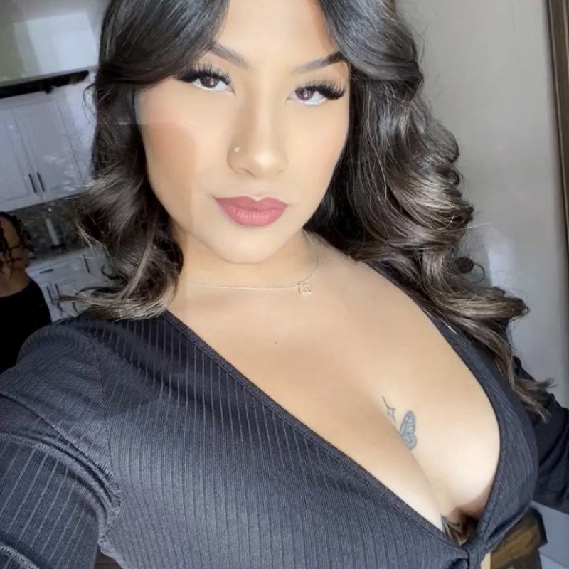 $eñiaa💅🏻(@jeseniabello) | เรื่องราว Snapchat ตลอดจน Spotlight และเลนส์