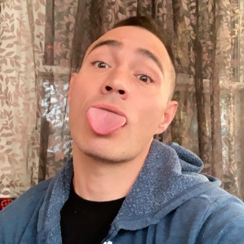 Jesse Perry（@jesseperryj） | Snapchatストーリー、スポットライト、レンズ