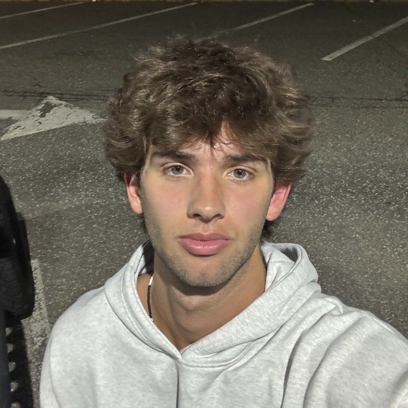 jesse tierney (@jessetierney22) | Snapchat Stories, Spotlight & Lenses