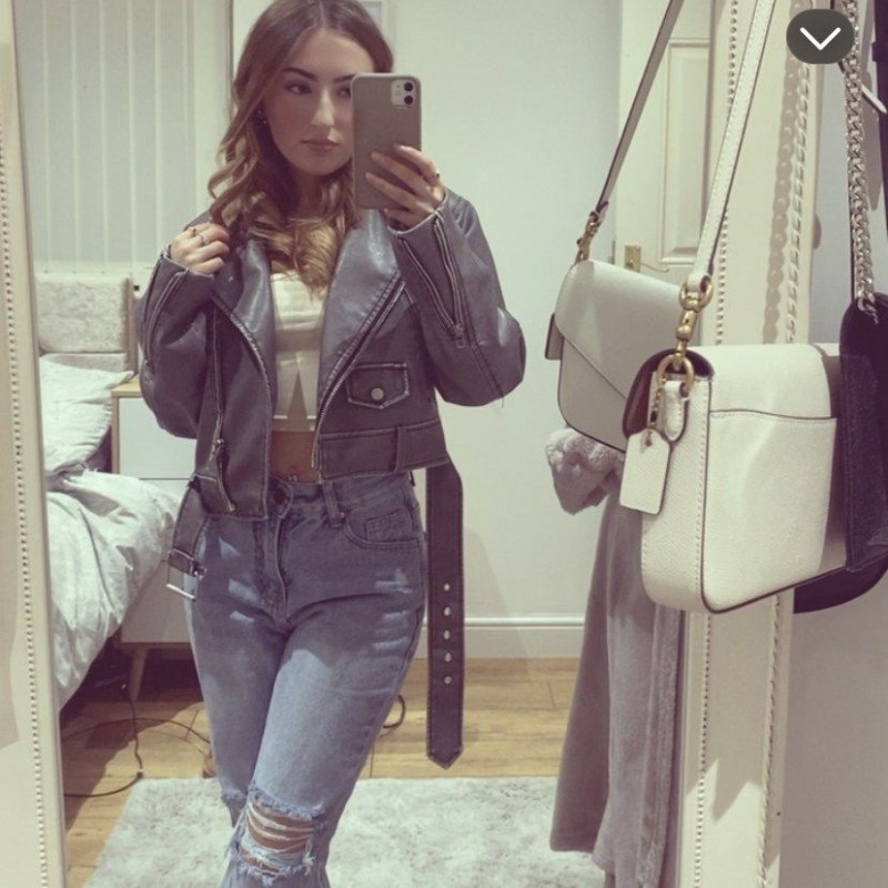 Jess (@jessica_meadx) | Snapchat Stories, Spotlight & Lenses