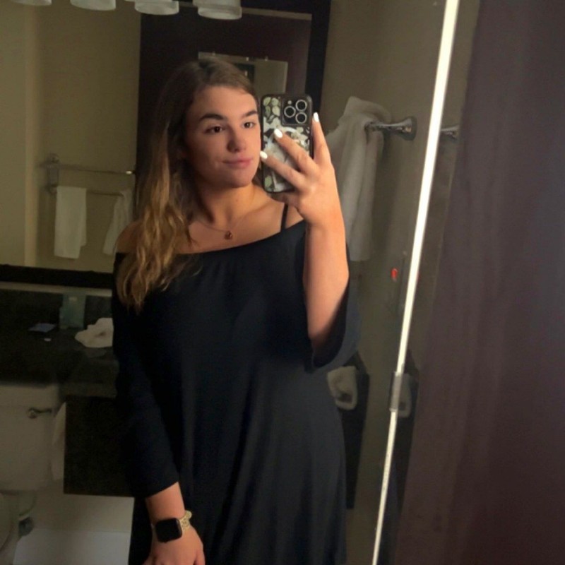 Jess🫶🏻 (@jessie_ebl) | Snapchat Stories, Spotlight & Lenses