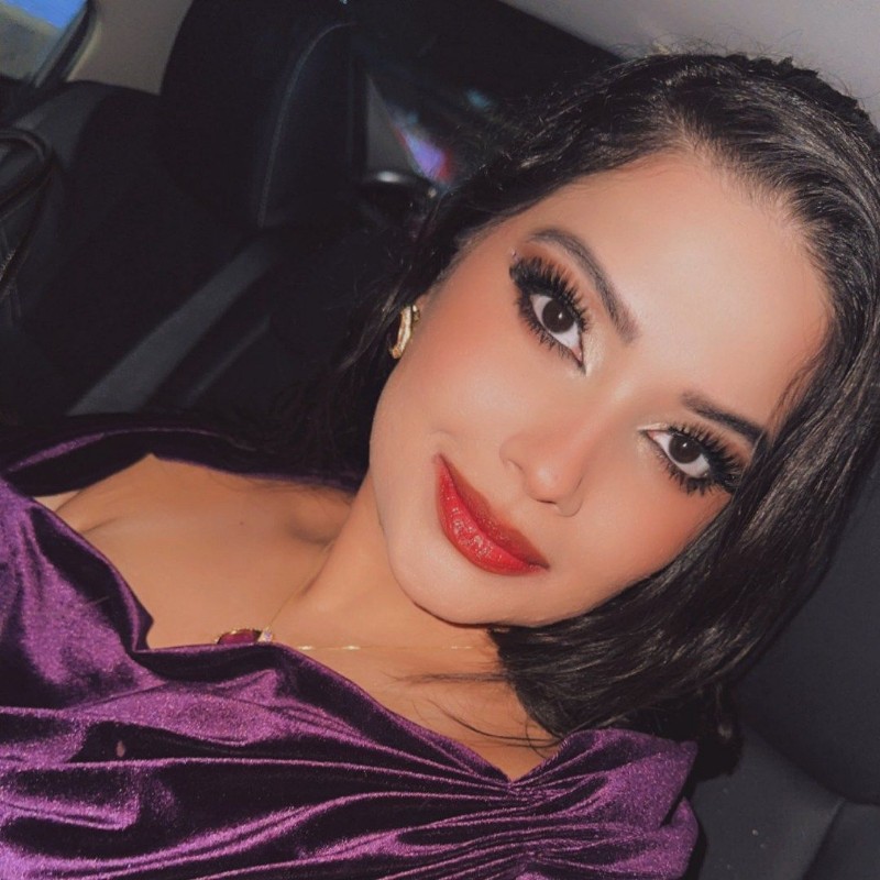 Jess Rodrigues (@jessr.g12) | Snapchat Stories, Spotlight & Lenses