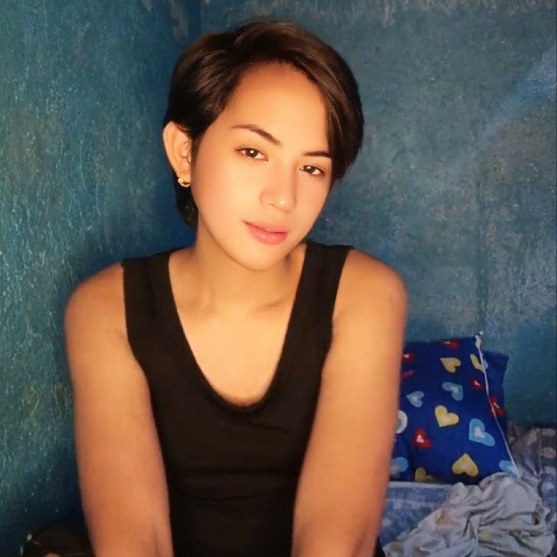 Jhayzel Dee (@jhayzel_dee31) | Snapchat Stories, Spotlight & Lenses