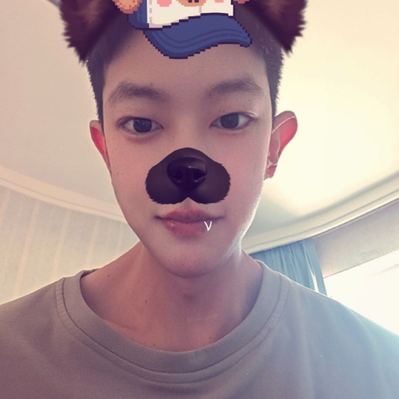 yangy阳🇨🇳 (@jingyan448) | Snapchat Stories, Spotlight & Lenses