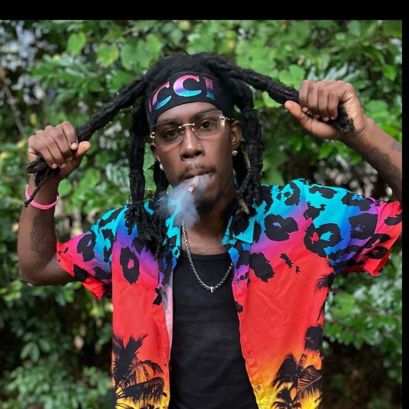 Jrip Man Jerry 🥶🚶🏿‍♂️🌊 (@jmiah_fcksum) | Snapchat Stories, Spotlight ...