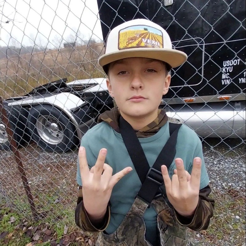 Jensen Jones🐂🦌 ️🚜 (@jonesx5trucking) | Snapchat Stories, Spotlight and ...
