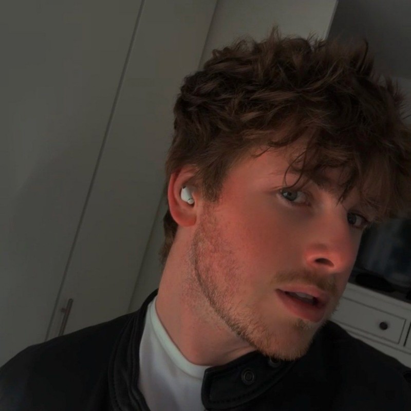 Josh Lewis🦇 (@joshlewis2703) | Snapchat Stories, Spotlight & Lenses