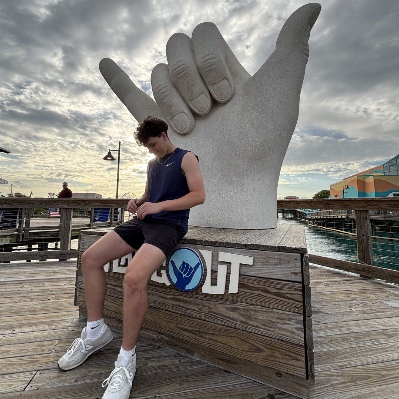 Josh Gomoll (@joshy_5g) | Snapchat Stories, Spotlight & Lenses