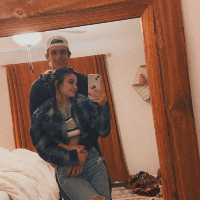 Joy Boles ️ (@joyboles) | Snapchat Stories, Spotlight & Lenses