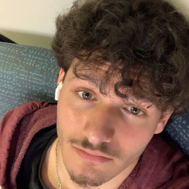 Jordan (@jpozzy7) | Snapchat Stories, Spotlight & Lenses