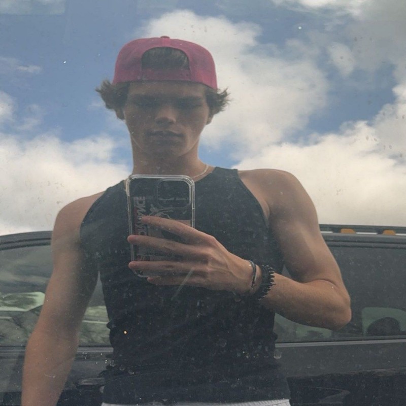 Jackson™️ (@jsykes7506) | Snapchat Stories, Spotlight & Lenses