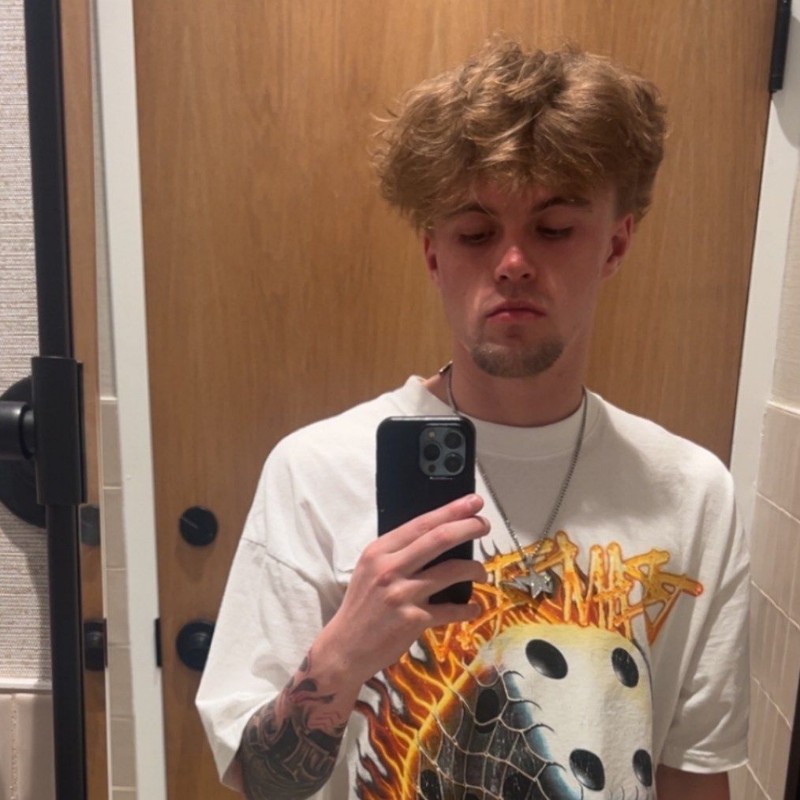 JT 〽️ullins (@jtmullins0069) | Snapchat Stories, Spotlight & Lenses