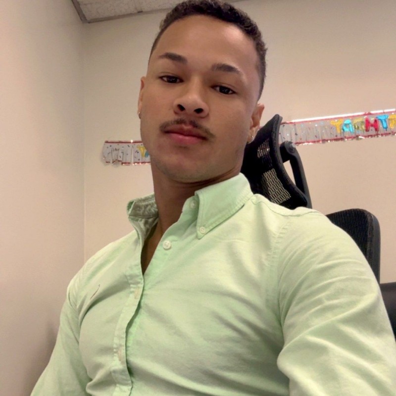 Joseph 💫(@jturbano6) | เรื่องราว Snapchat ตลอดจน Spotlight และเลนส์