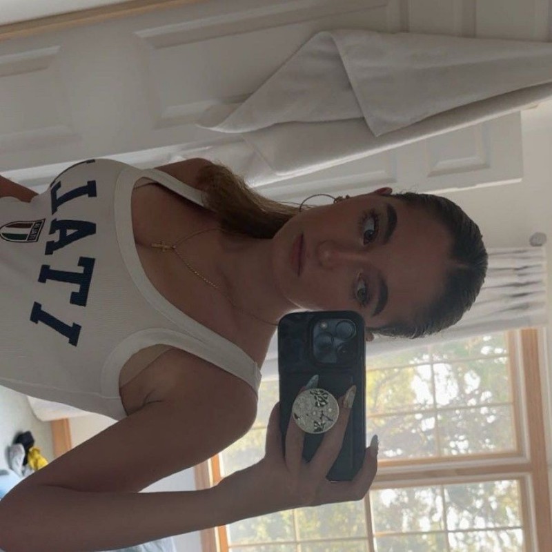 julia caputo (@julia_caputo29) | Snapchat Stories, Spotlight & Lenses