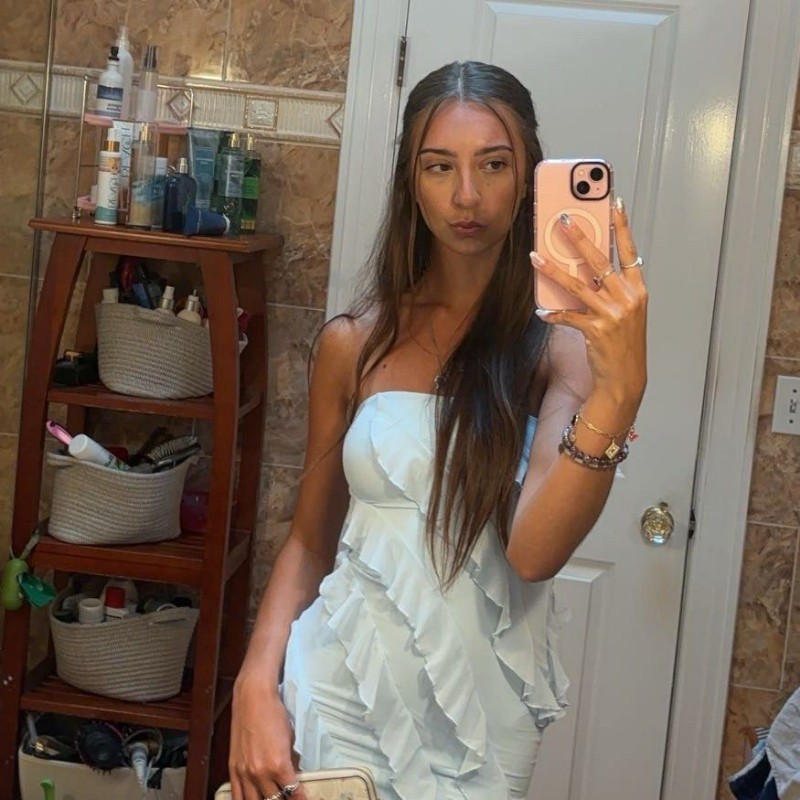 jules catanzano (@juliacat2002) | Snapchat Stories, Spotlight & Lenses