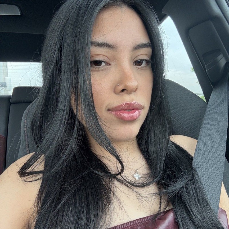 juliette urbina (@juliette.urbina) | Snapchat Stories, Spotlight & Lenses