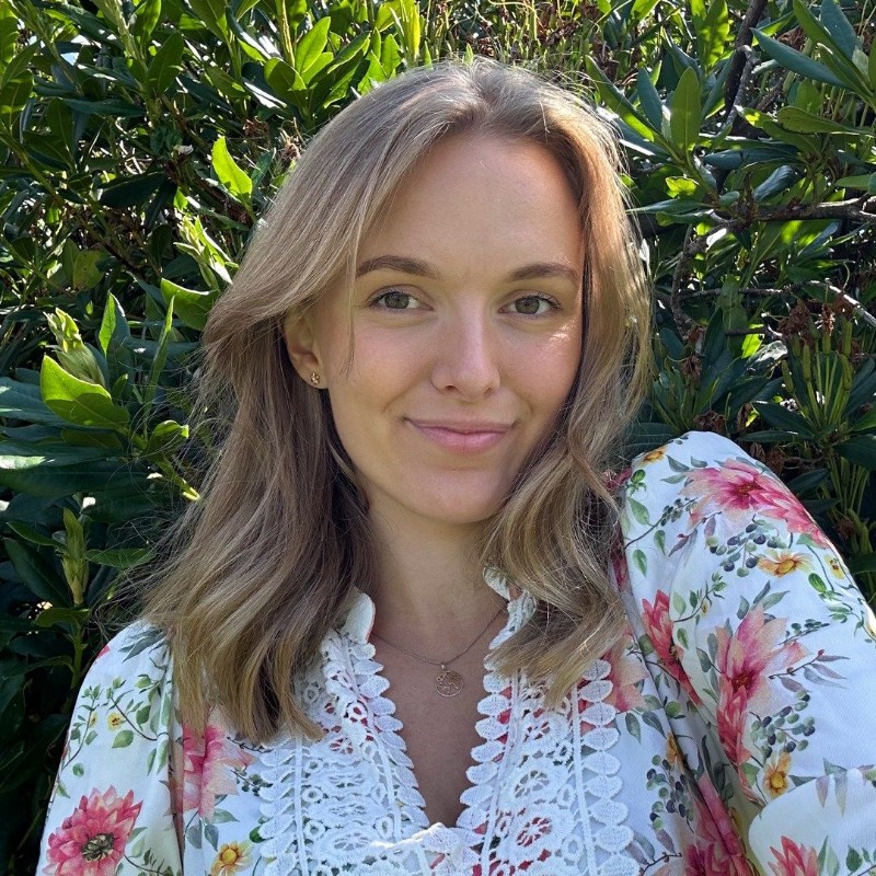 Juliett Helen Rye (@julietthelenrye) | Snapchat Stories, Spotlight & Lenses