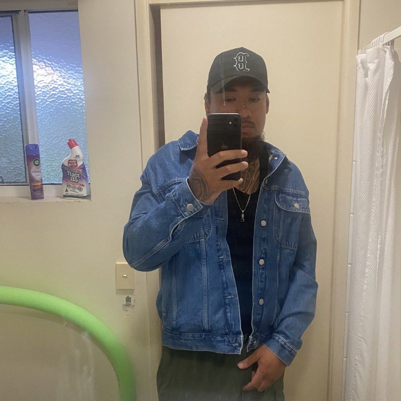 Macbon Chris(@junezabelaj) | เรื่องราว Snapchat ตลอดจน Spotlight และเลนส์