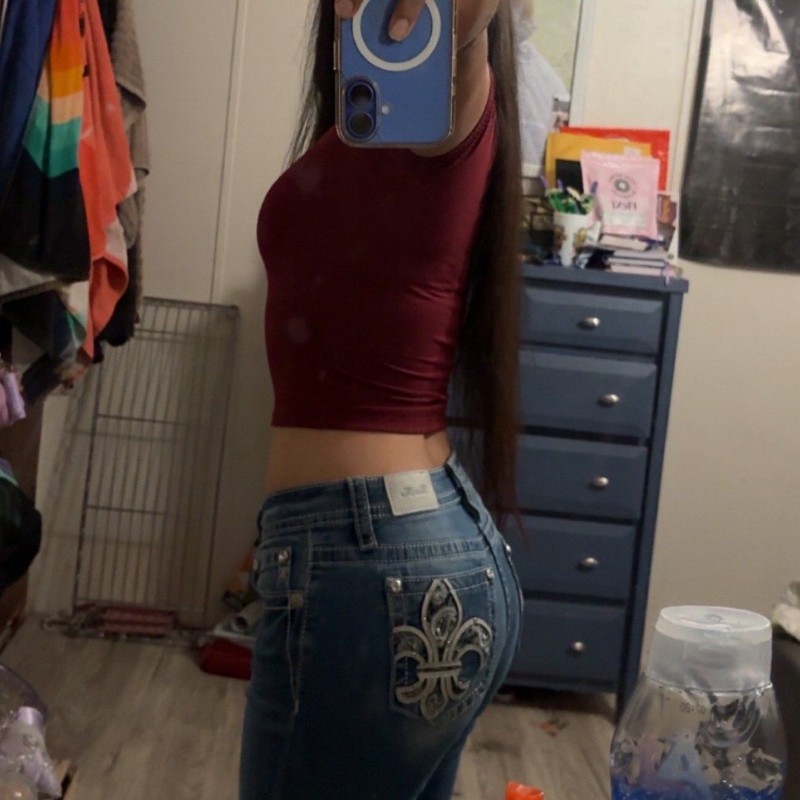 Naeli (@just.naeli) | Snapchat Stories, Spotlight & Lenses