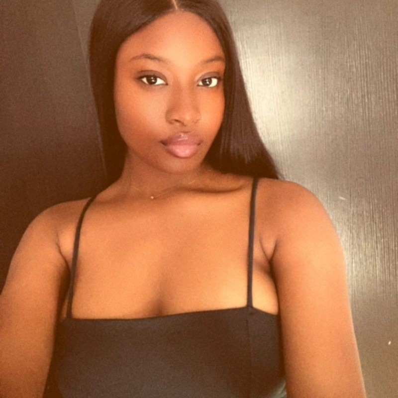 Nicole🌸 (@just_nikkiie) | Snapchat Stories, Spotlight & Lenses