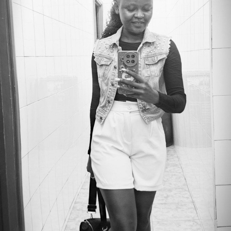 Juster Muthaura (@juster_muthaura) | Snapchat Stories, Spotlight & Lenses